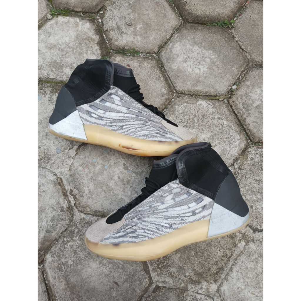Jual Sepatu Adida*s Yeezy Quantum High - Size 43-44 'Sneakers Sepatu ...