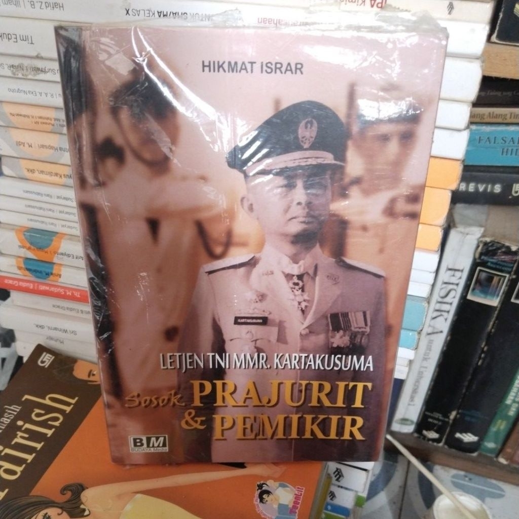 Jual SOSOK PRAJURIT& PEMIKIR ( LETJEN TNI MMR KARTAKUSUMA | Shopee ...