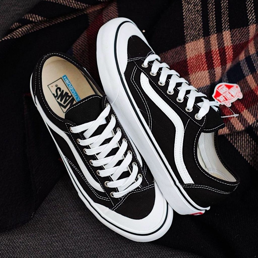Jual Sepatu Old Skool Style 36 Decon Sf Black White Original | Shopee ...