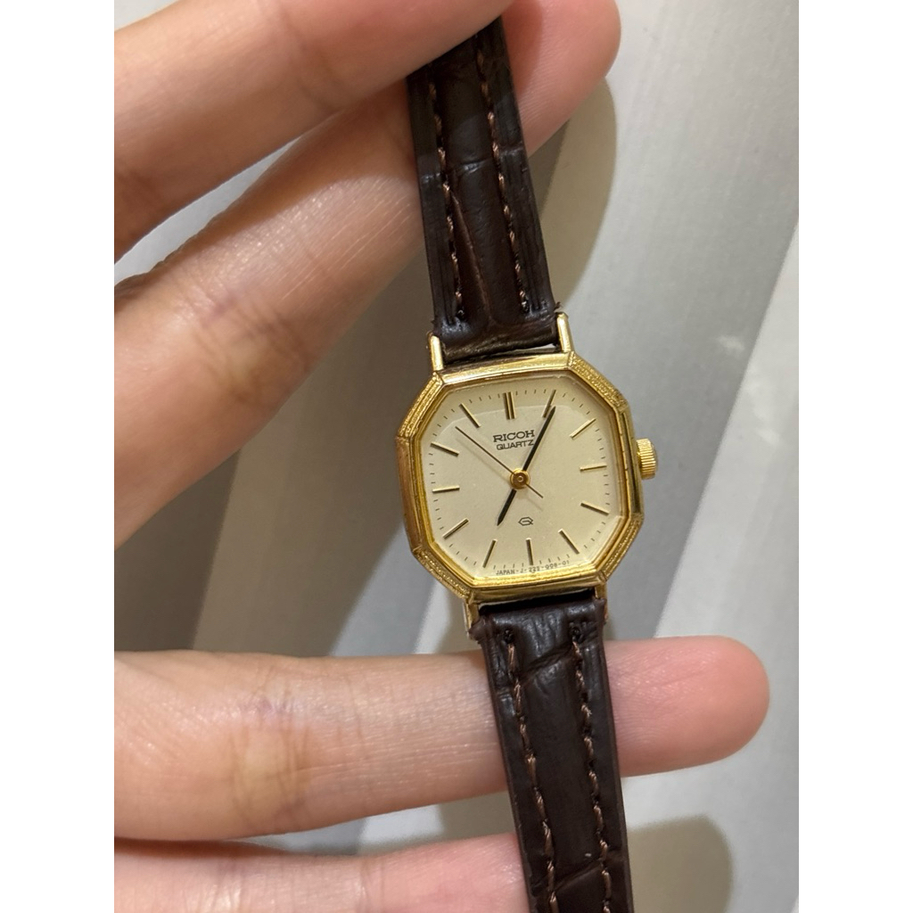 Jual ricoh octagon gold | jam vintage | Shopee Indonesia