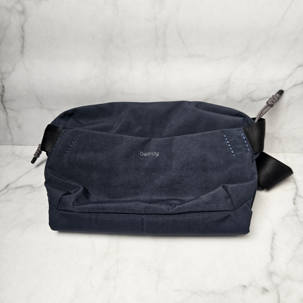 Jual Bellroy Venture Sling 6L - Navy | Shopee Indonesia