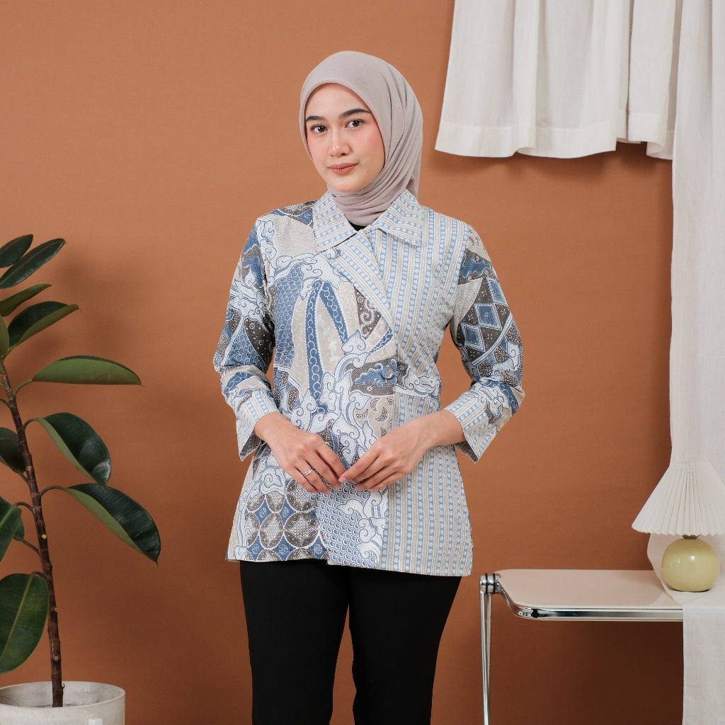 Jual DJOWO Batik Kerja Wanita Modern Lengan 3/4 Panjang Motif Davina ...
