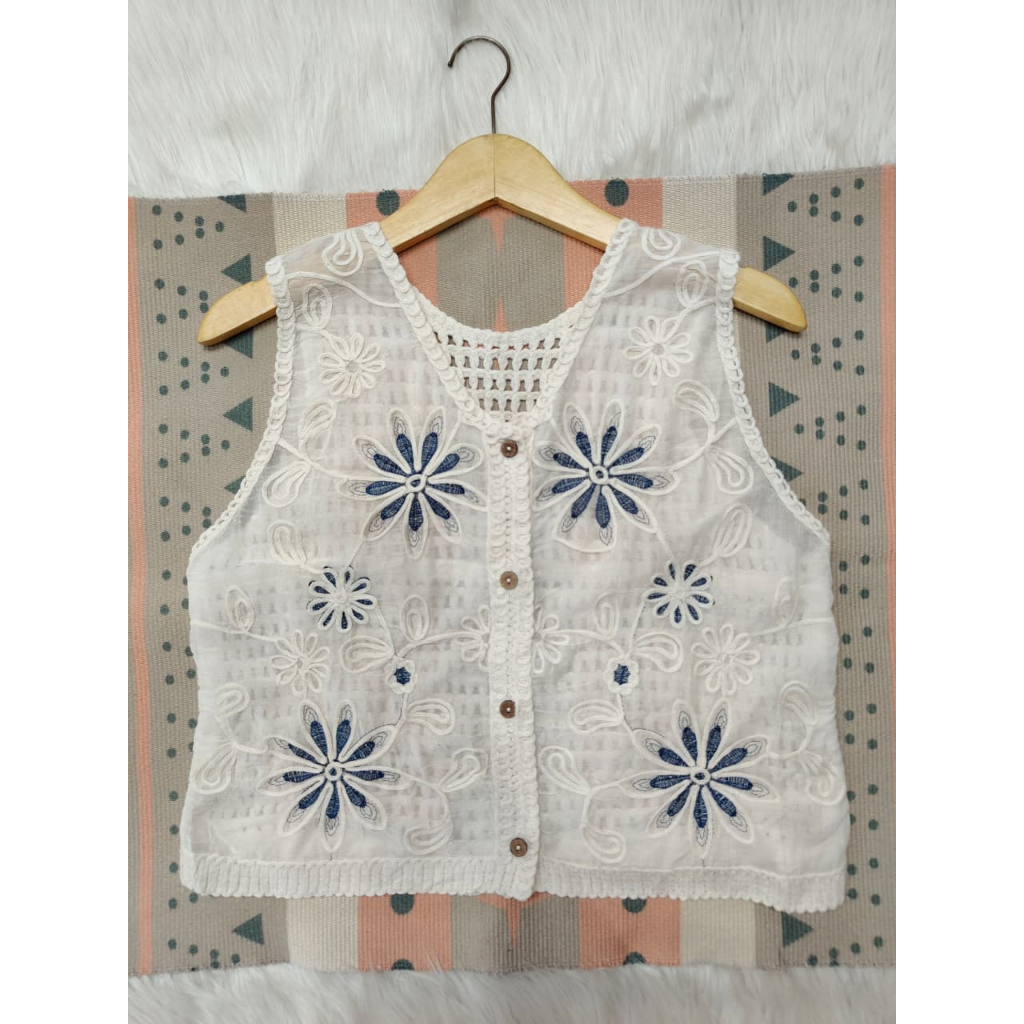 Jual Outer Rompi Bordir | Vest Rajut Floral Korean Style | Luaran Cantik Kekinian Vest Renda ...