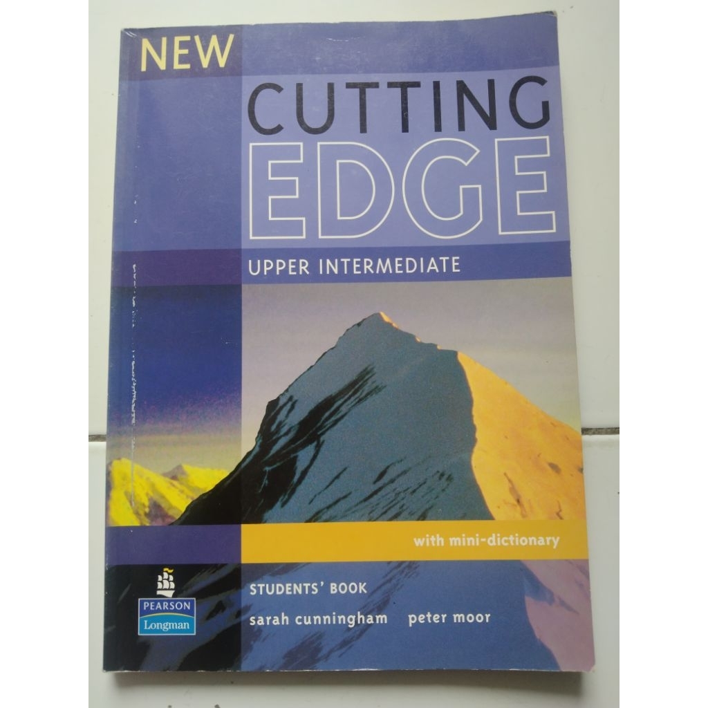 Jual NEW CUTTING EDGE UPPER INTERMEDIATE Students Book | Shopee Indonesia