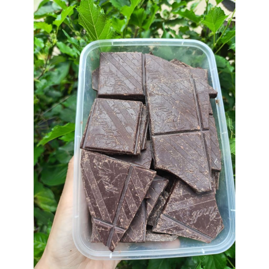 Jual Coklat Patahan Lindt DARK Mint Intense 500gr | Shopee Indonesia