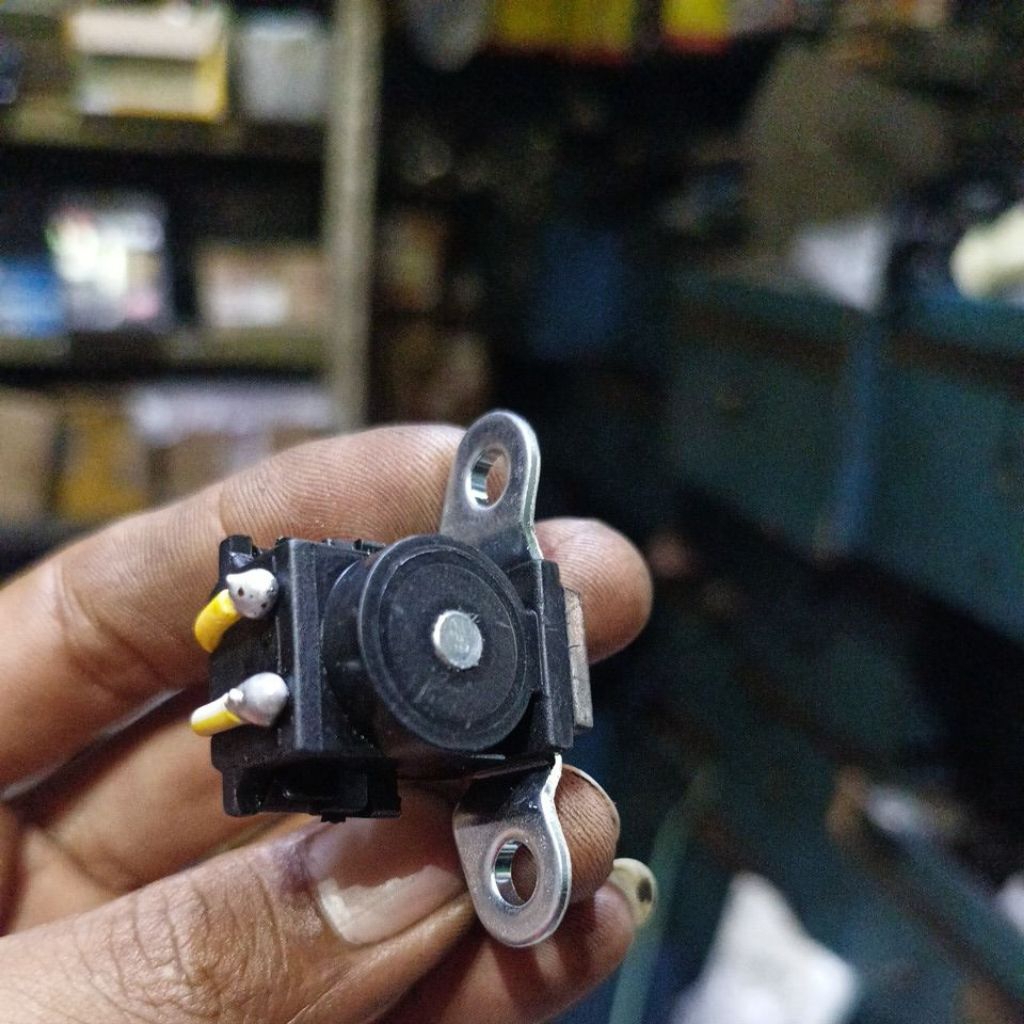 Jual PULSER SPOOL PICK UP KOIL BEAT KARBU 2 KABEL ORIGINAL ESF | Shopee ...