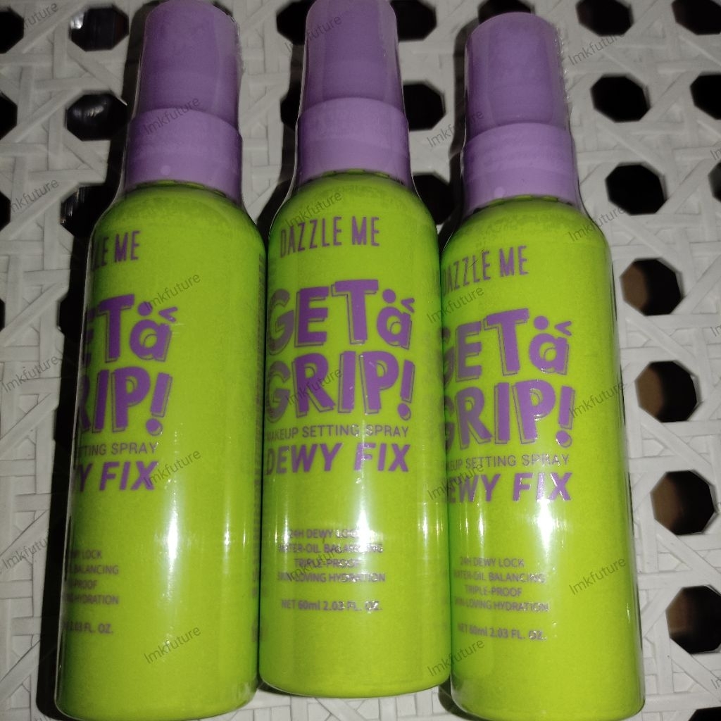 Jual Dazzle Me Setting Spray Dewy Fix | Shopee Indonesia