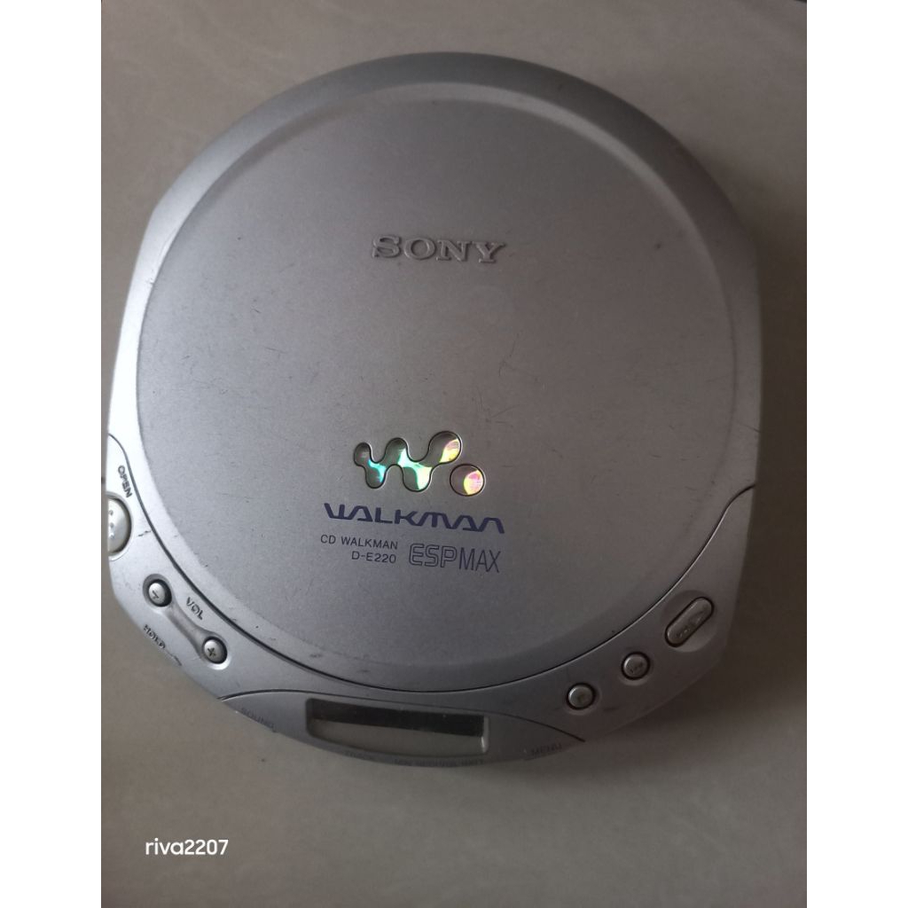 Jual discman sony - D-E220 - CD WALKMAN - PEMUTAR CD | Shopee Indonesia