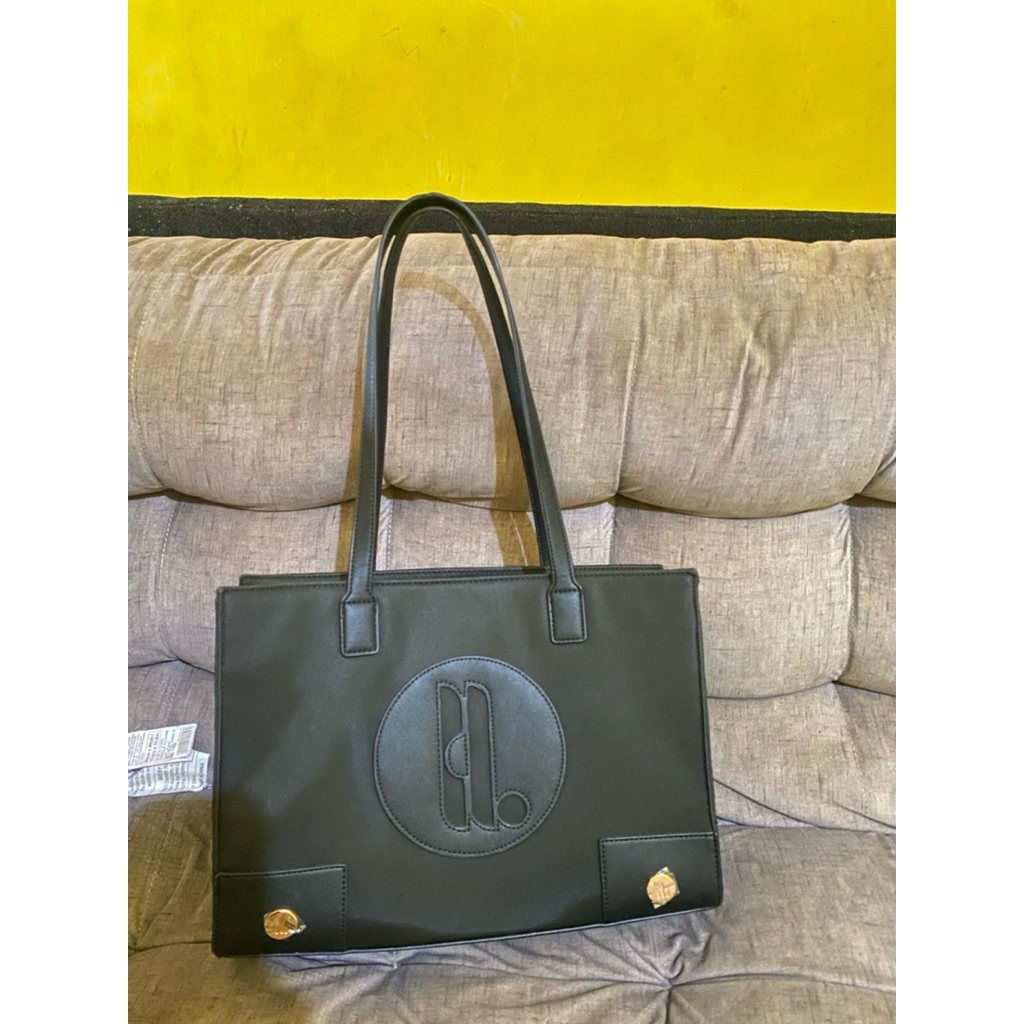 Jual prel*ved tas povilo, hey local dan loewe | Shopee Indonesia