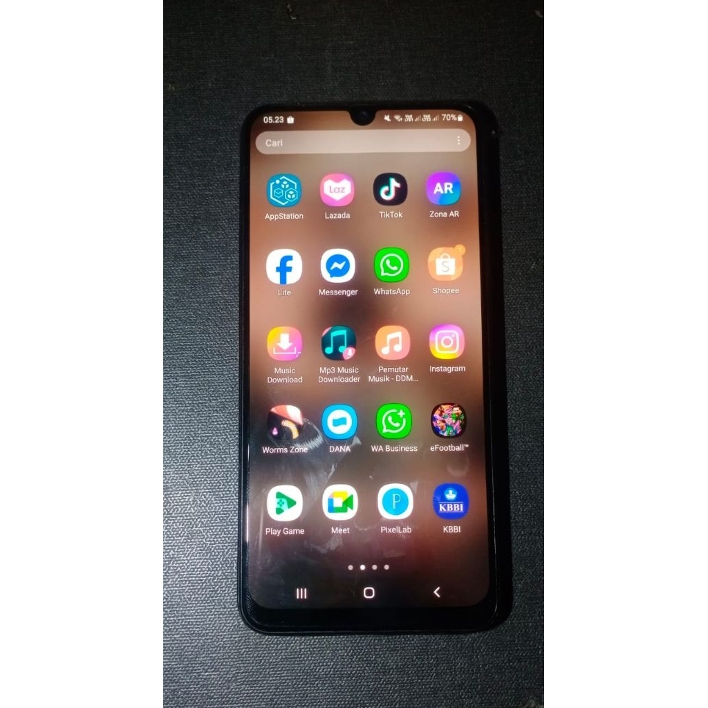 Jual lcd lokal+ frame,,konektor cas,,speaker atas bawah samsung ori ...