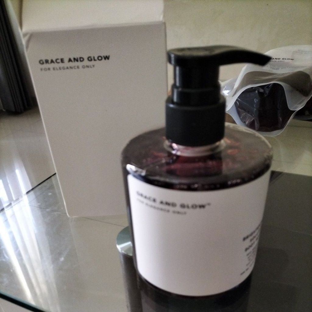 Jual GRACE AND GLOW BRIGHTENING SOLUTION BODY WASH BOTOL POMPA 400ML ...