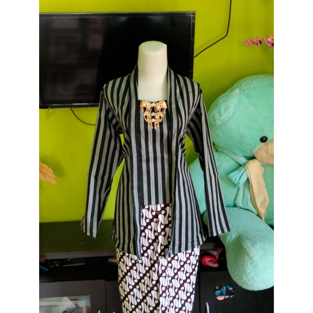 Jual Kebaya batik lurik kutubaru wanita dewasa ( Atasan ) | Shopee ...