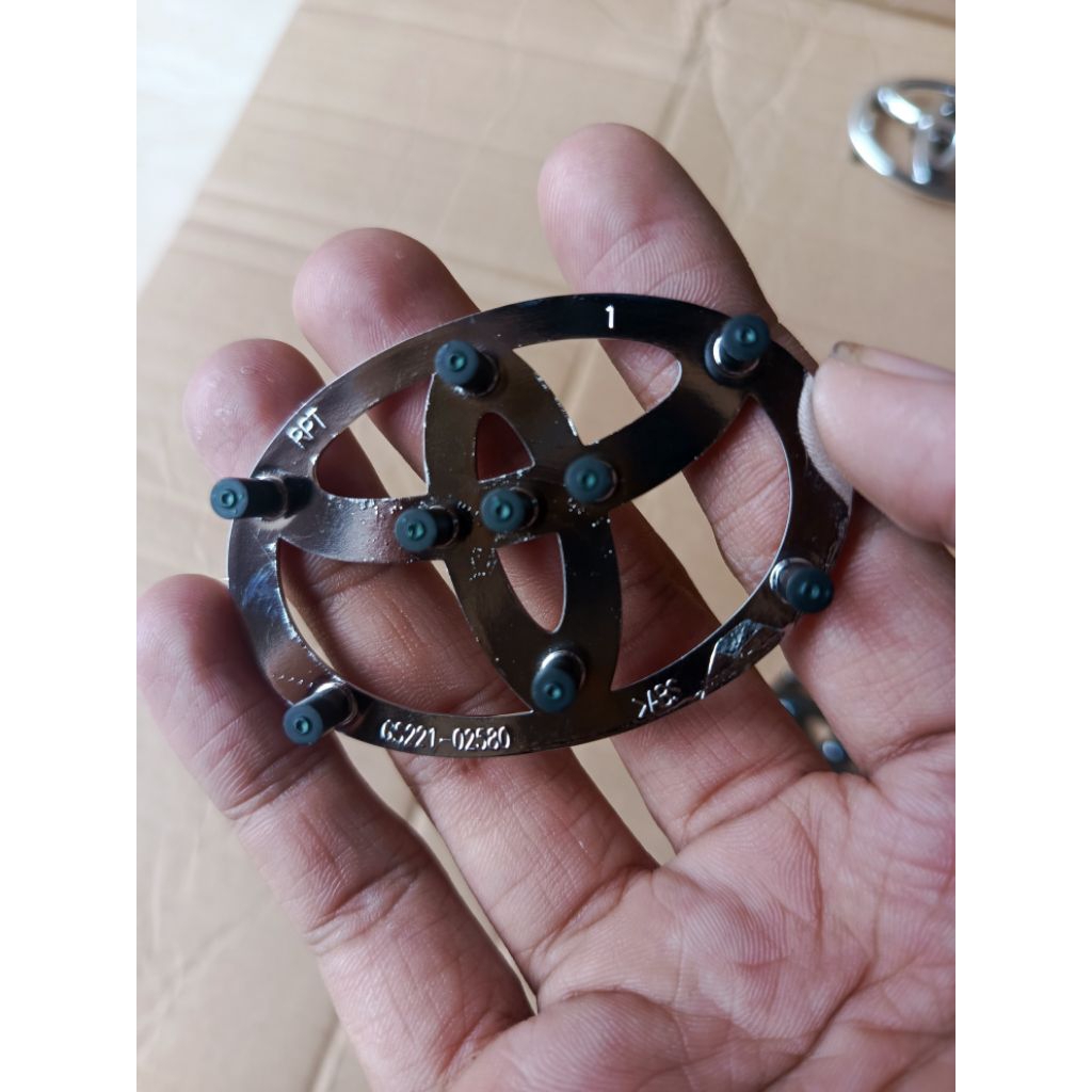 Jual Logo Stir Emblem Logo Stir-Ster-Setir-Seter Toyota Rush Original ...