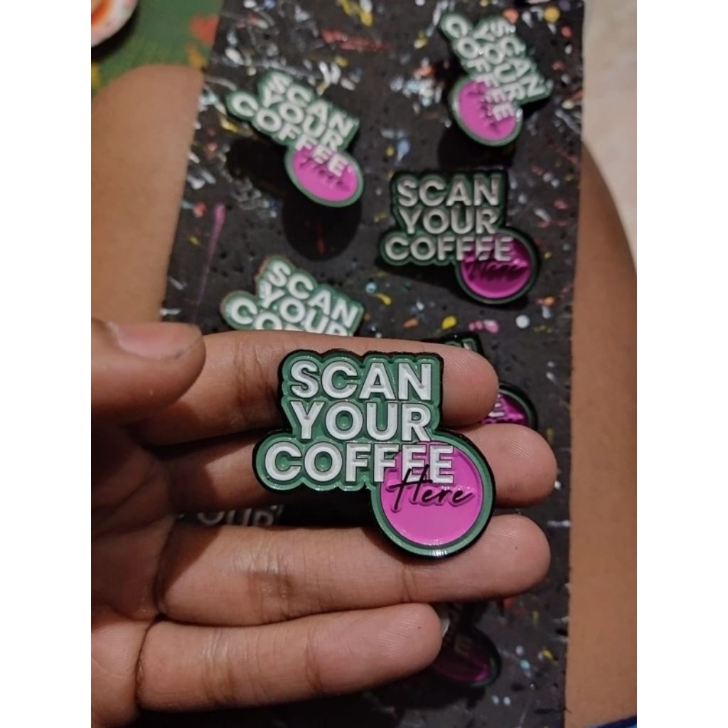 Jual PIN ENAMEL CUSTOM GROSIR BLACK SHOP (harga/1pcs) | Shopee Indonesia