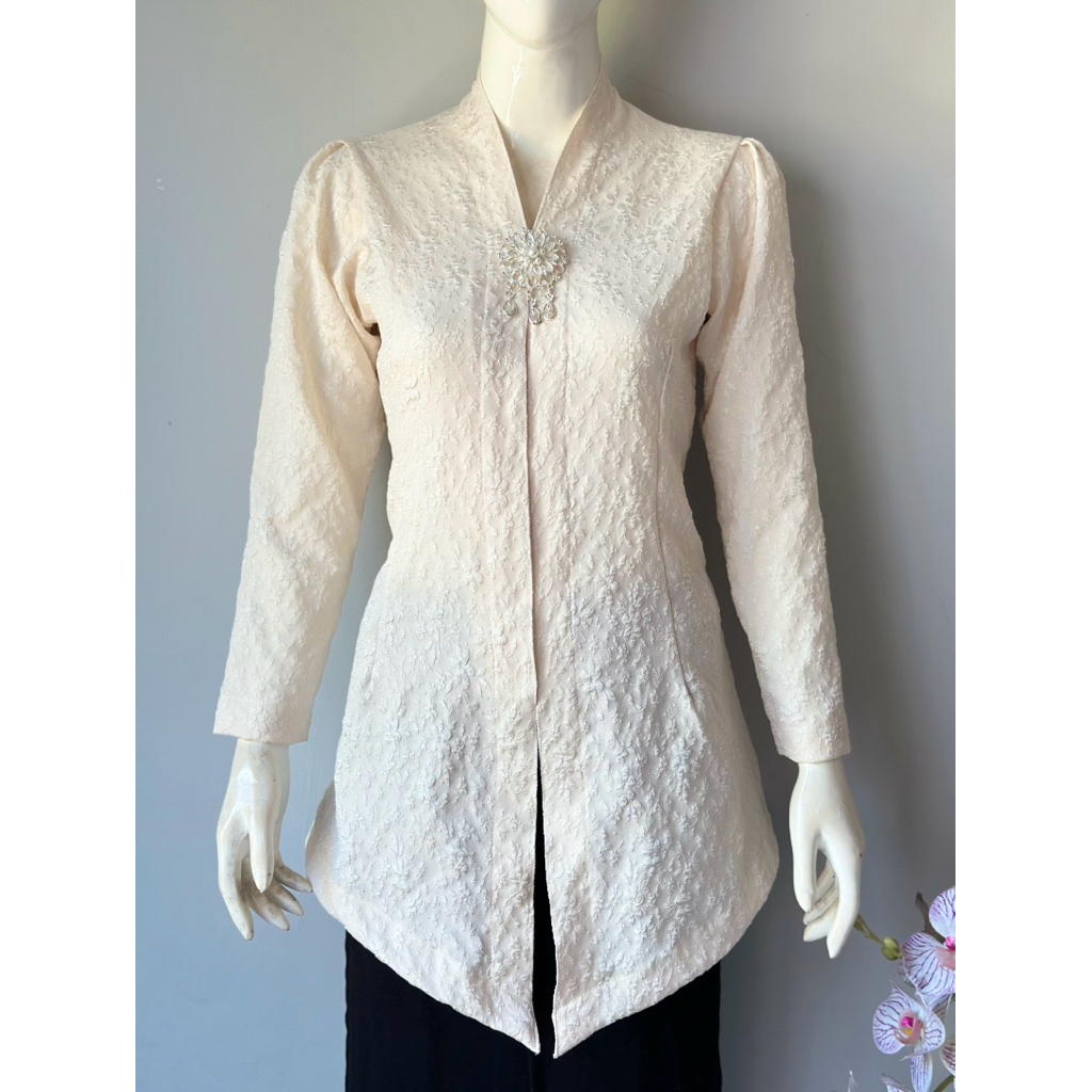 Jual (FREE BROS)kebaya jaguar fukuro embos/kebaya bali panjang/kebaya ...