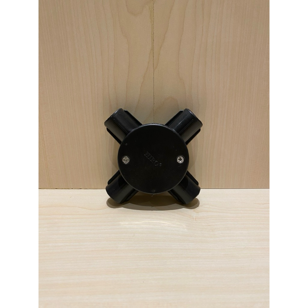Jual T dus HITAM 4 cabang 20mm HIRO | Shopee Indonesia