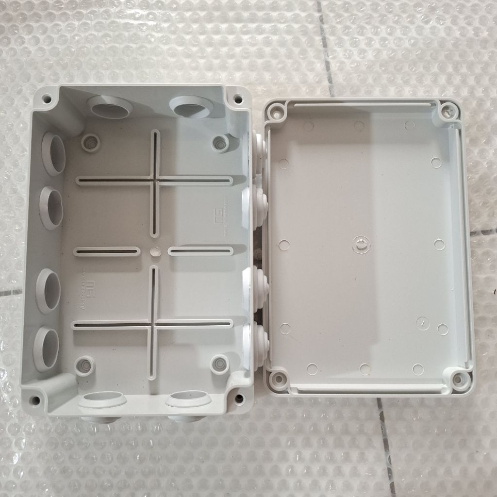 Jual Junction Box Duradus 22x15x7 cm Abuabu 12 Lobang | Shopee Indonesia