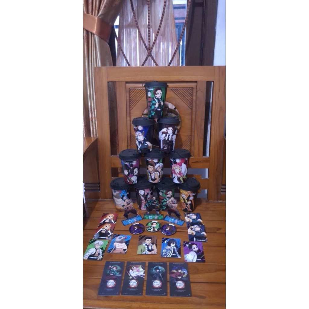 Jual Cup, Card, Acrylic, Pin Demon Slayer x Familymart. CT CGV | Shopee ...