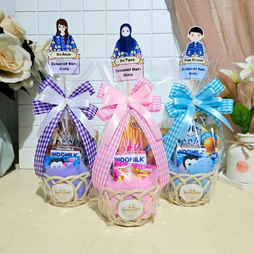 Jual KAWAII.GIFUTO PARCEL WARNA + TOPPER / PARCEL ULANG TAHUN / PARCEL ...