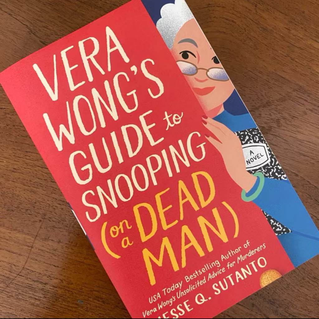 Jual (PRELOVED) Novel Vera Wong’s Guide to Snooping (on a Death Man) by ...