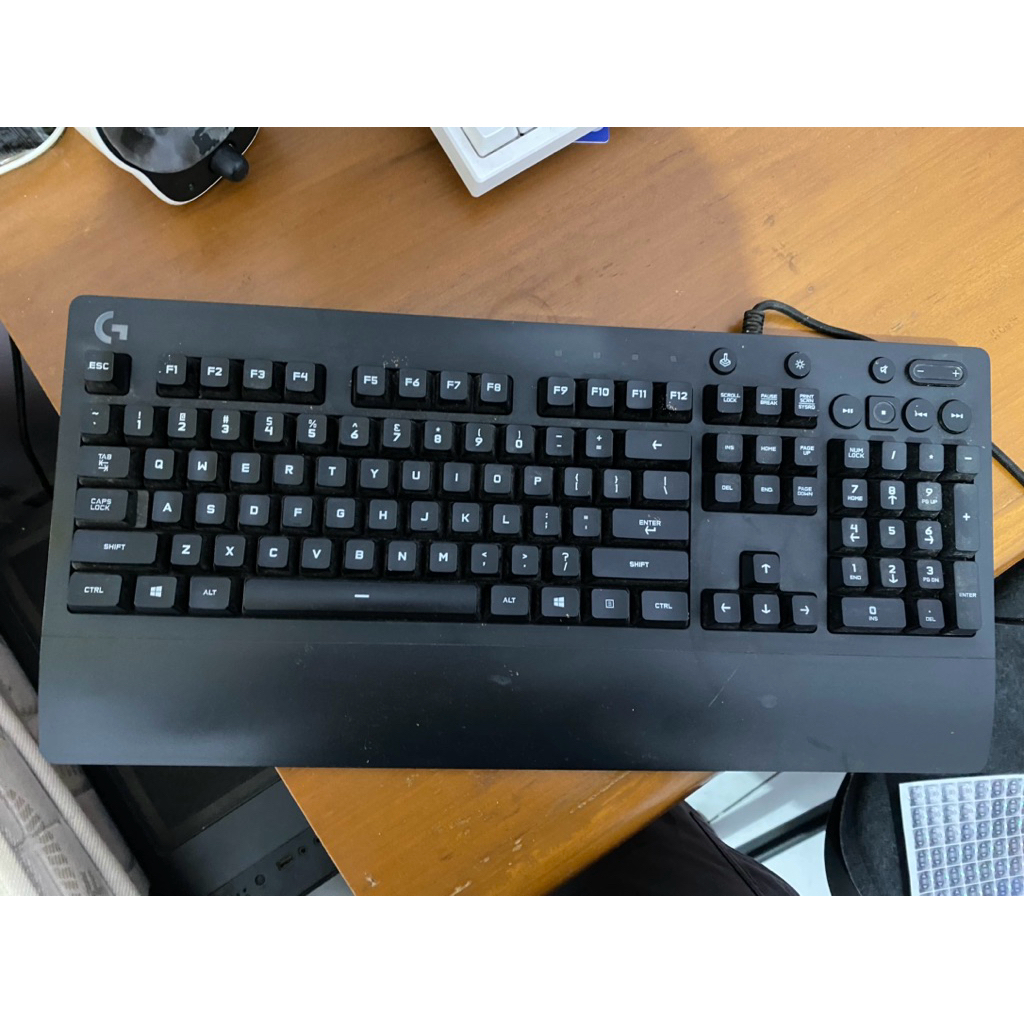 Jual Logitech G213 Keyboard Gaming Prodigy RGB | Shopee Indonesia