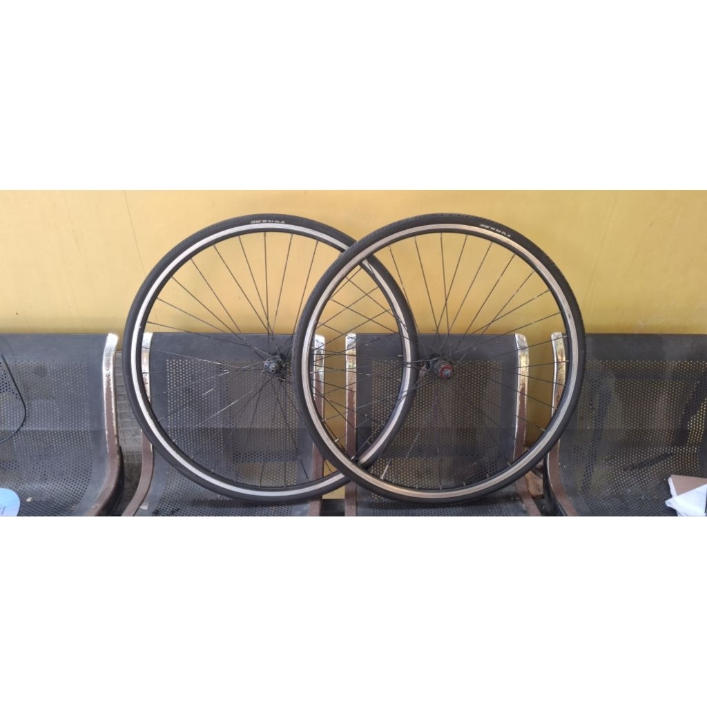 Jual sepasang wheelset 700c bekas normal | Shopee Indonesia