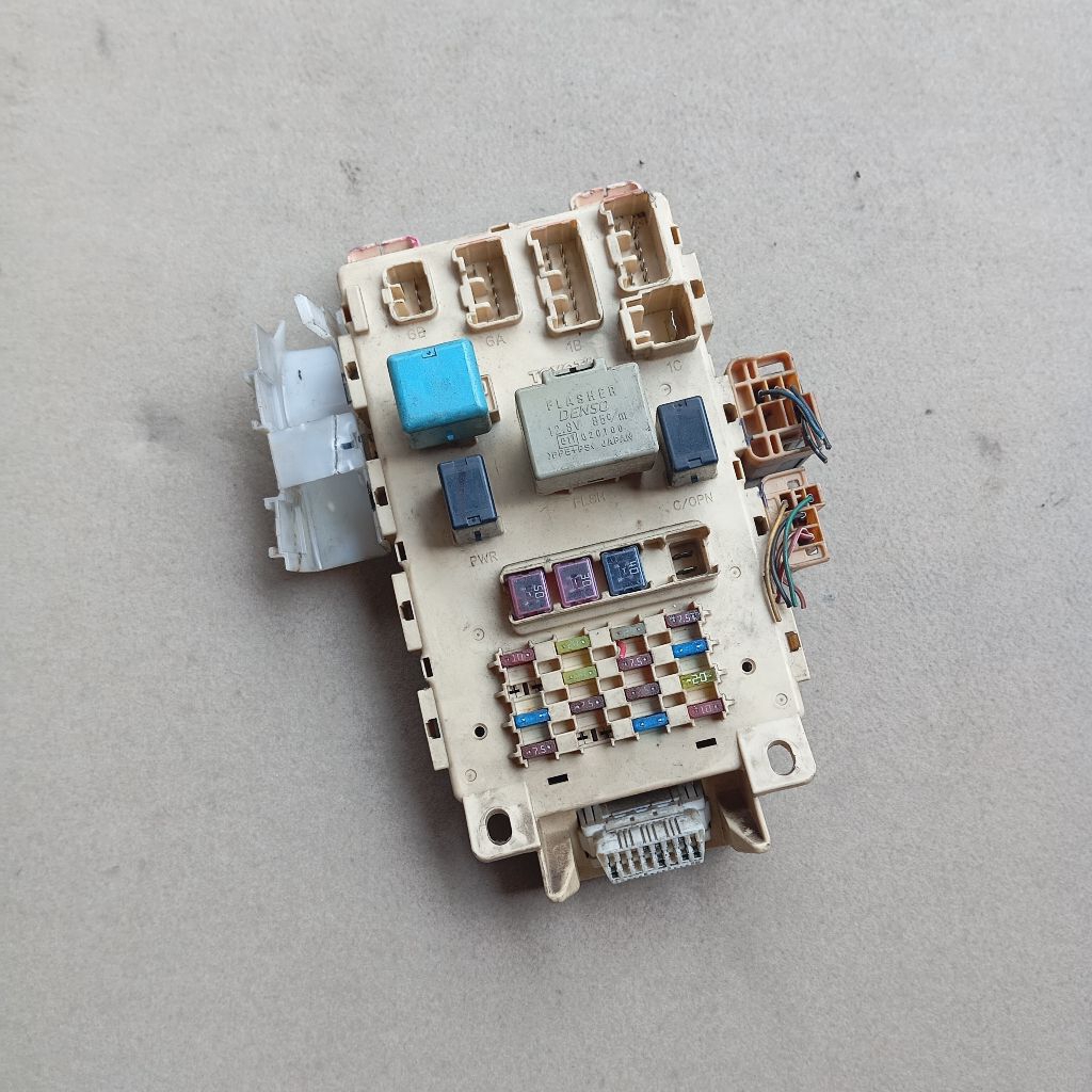 Jual Fuse box sikring toyota vios gen 1 | Shopee Indonesia