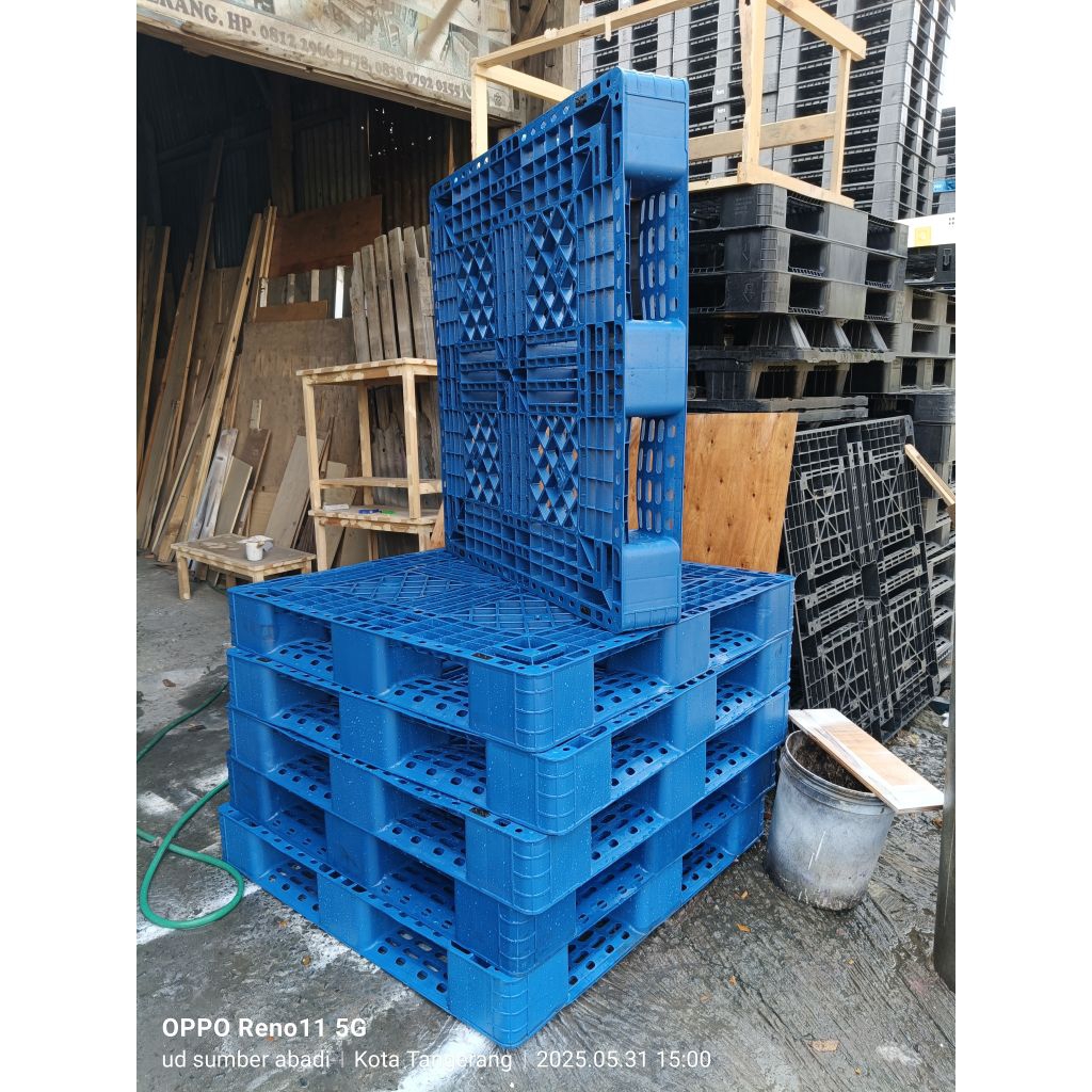 Jual palet plastik berkualitas warna biru ukuran 110x110x12 | Shopee ...