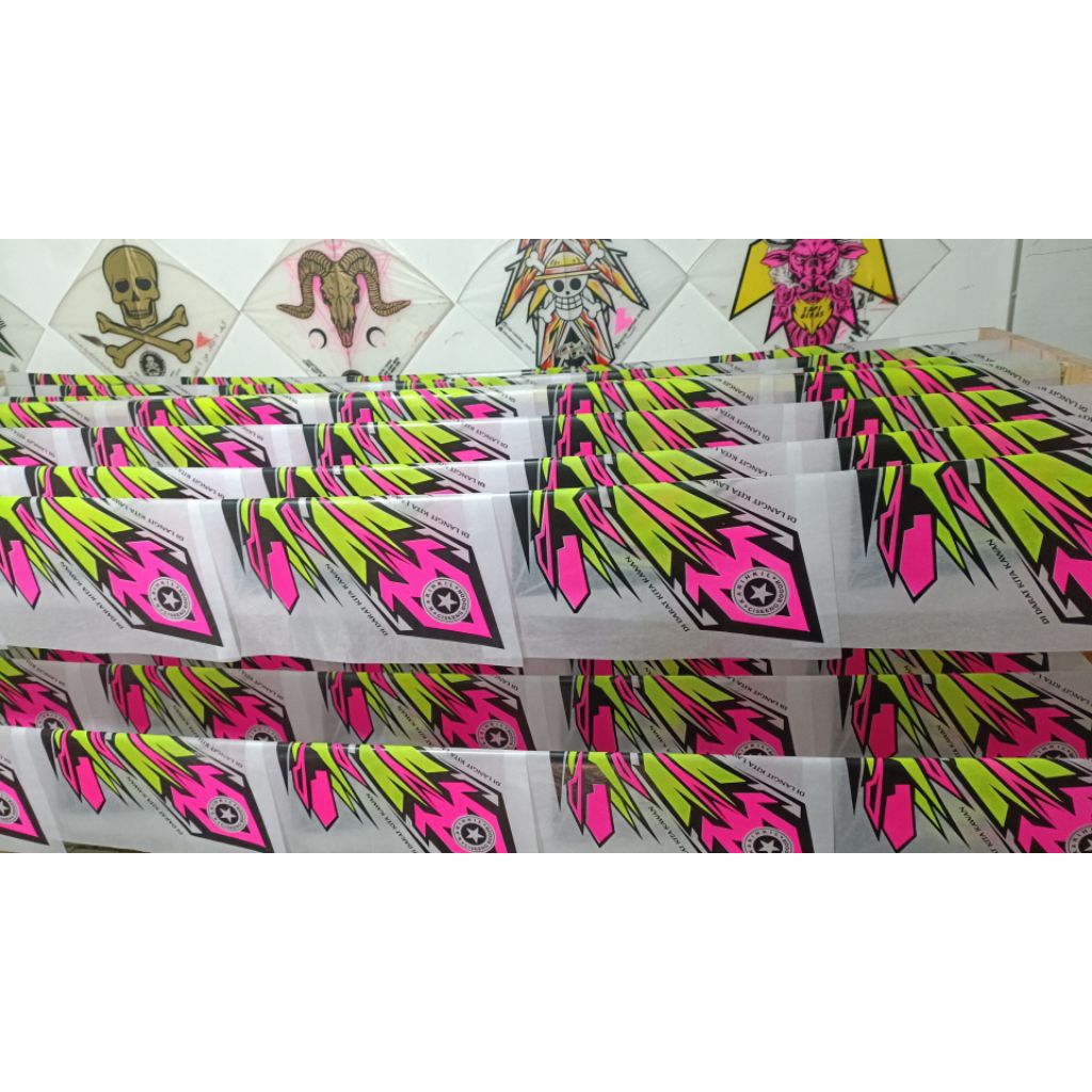 Jual KERTAS LAYANGAN PREMIUM SABLON SUKHOI 3 WARNA SPECIAL EDITION ...