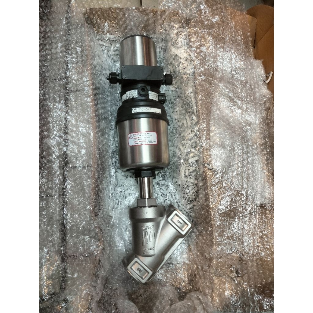 Jual Angle Seat Valves 2-Way with Digital Elctropneumatic BURKERT 8692 ...