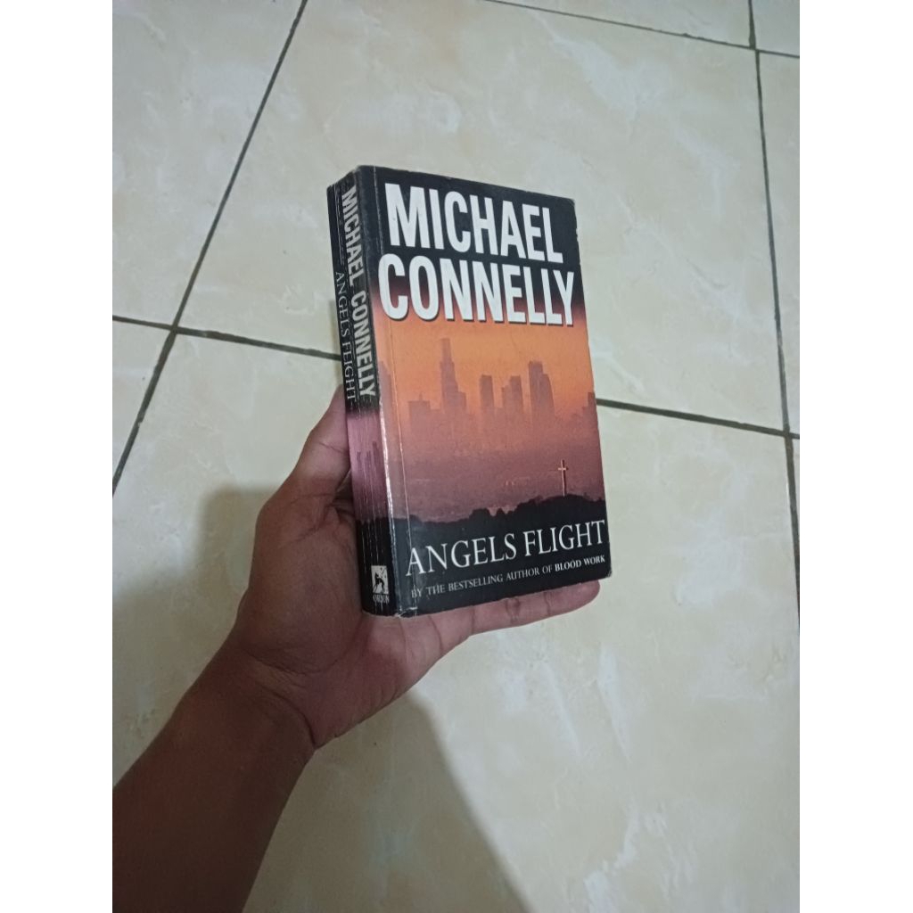 Jual Michael Connelly Angels Flight (Novel Inggris) | Shopee Indonesia