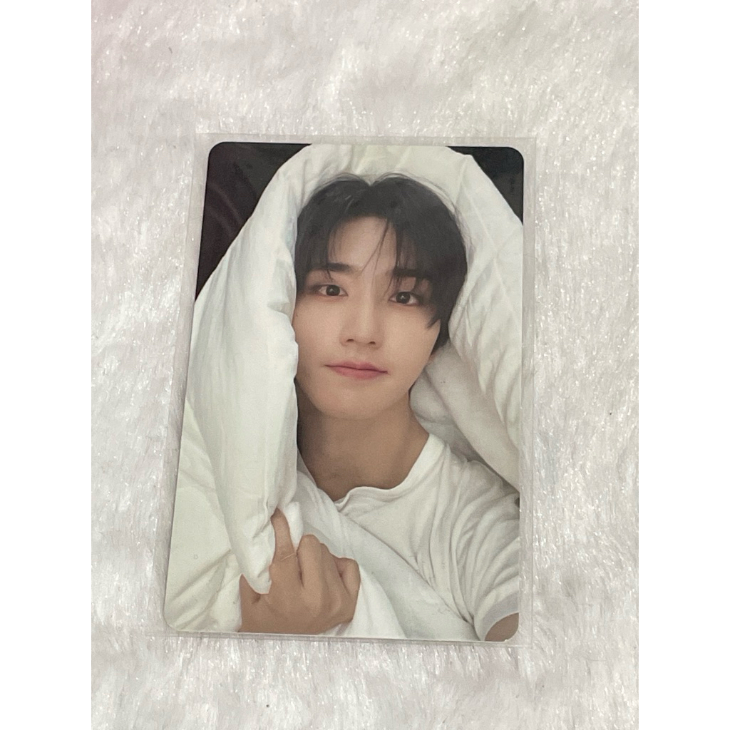 Jual Photocard Han POB JYP SHOP Official BACA DESK | Shopee Indonesia