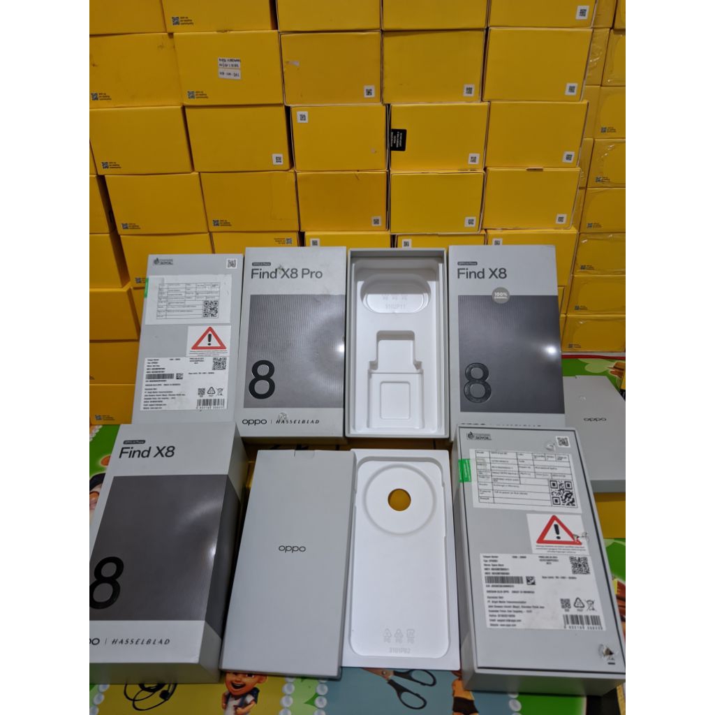 Jual dus box hp oppo find X8 pro original copotan jos | Shopee Indonesia