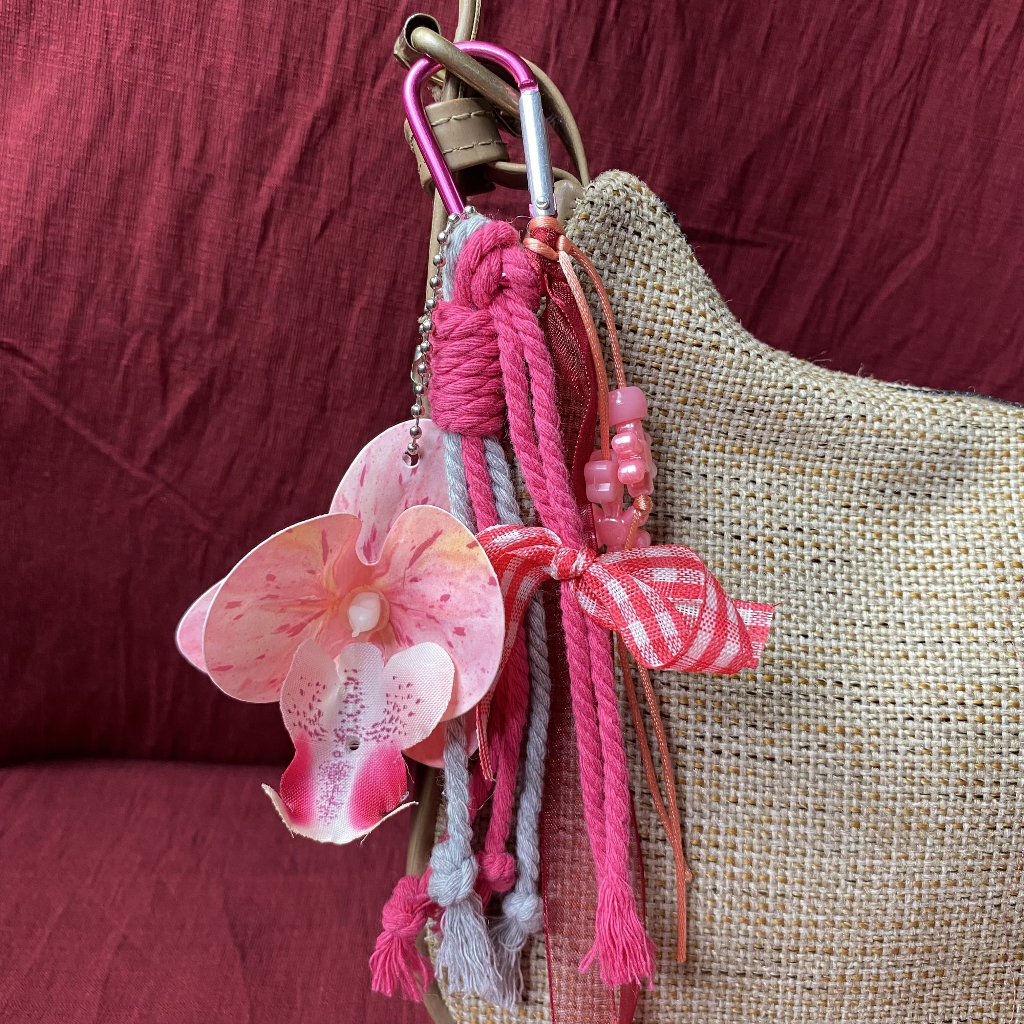 Jual Bagcharm Bunga Macrame Gantungan Tas lucu Unik Bunga Anggrek Tali ...