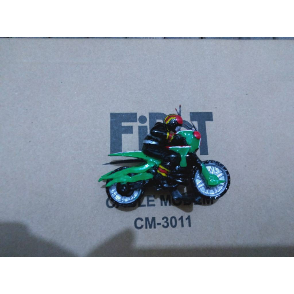 Jual Action figure Kamen Rider Black & Battle Hooper vintage custom ...