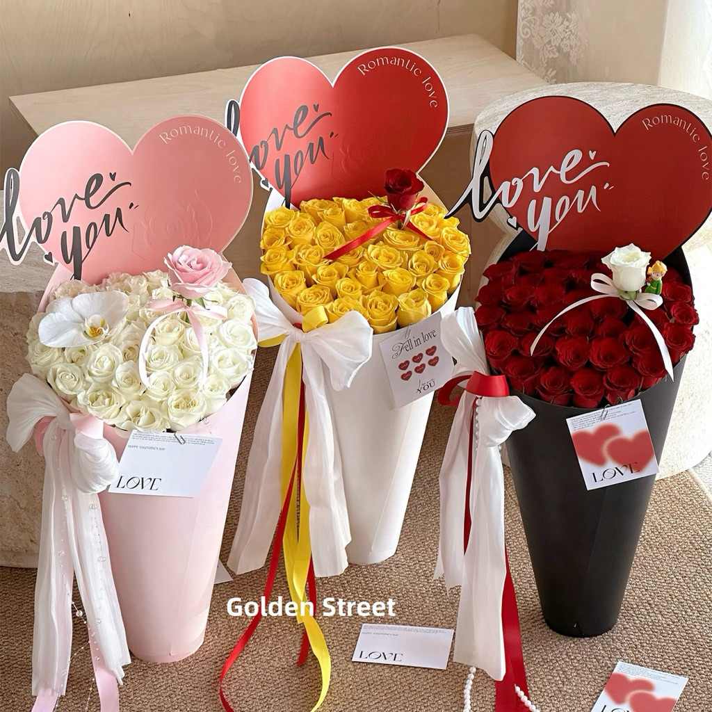 Jual [1 PCS] Cone Bouquet Romantic Love | Kertas Buket Bunga Love ...