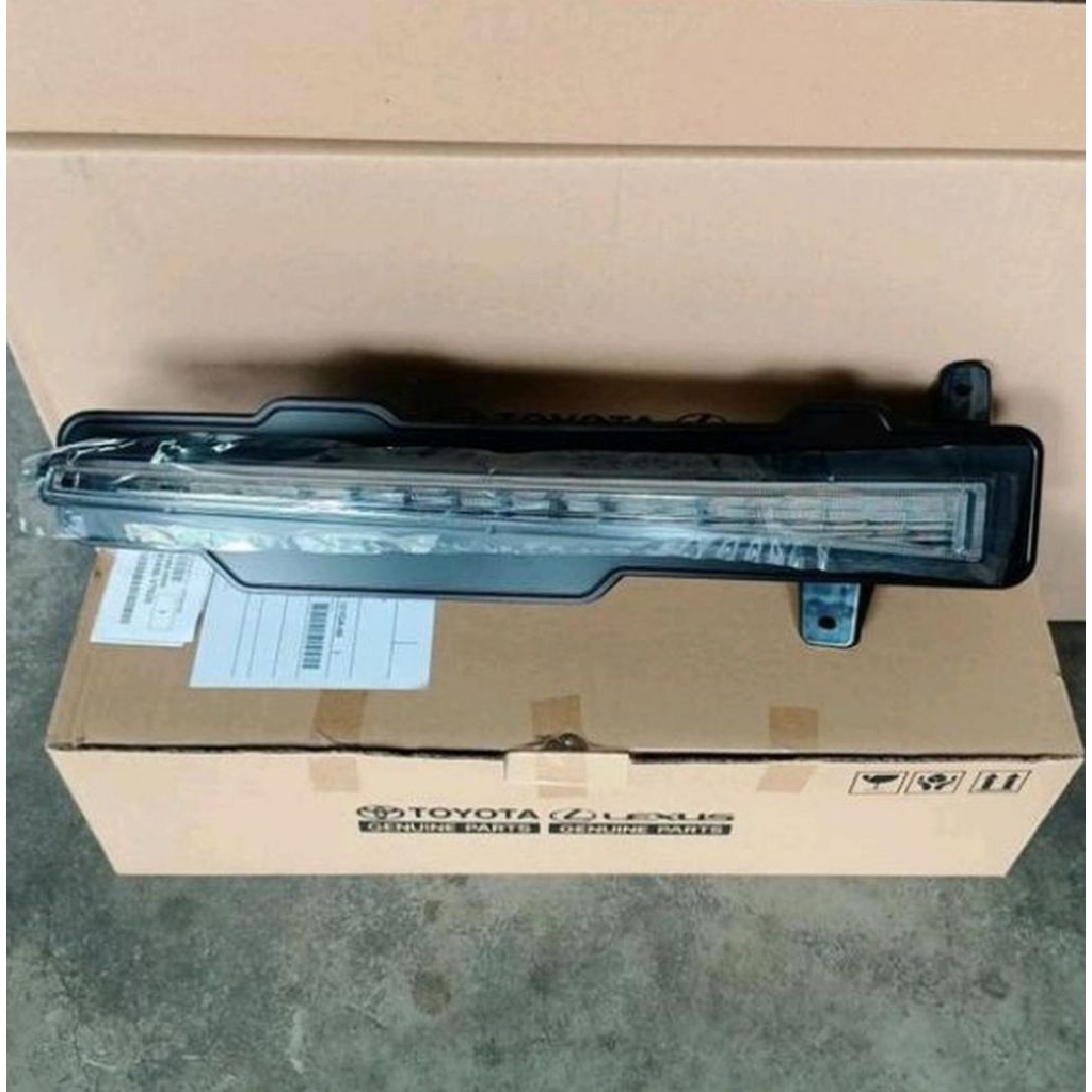 Jual DRL lampu Innova zenix kiri( L ) | Shopee Indonesia