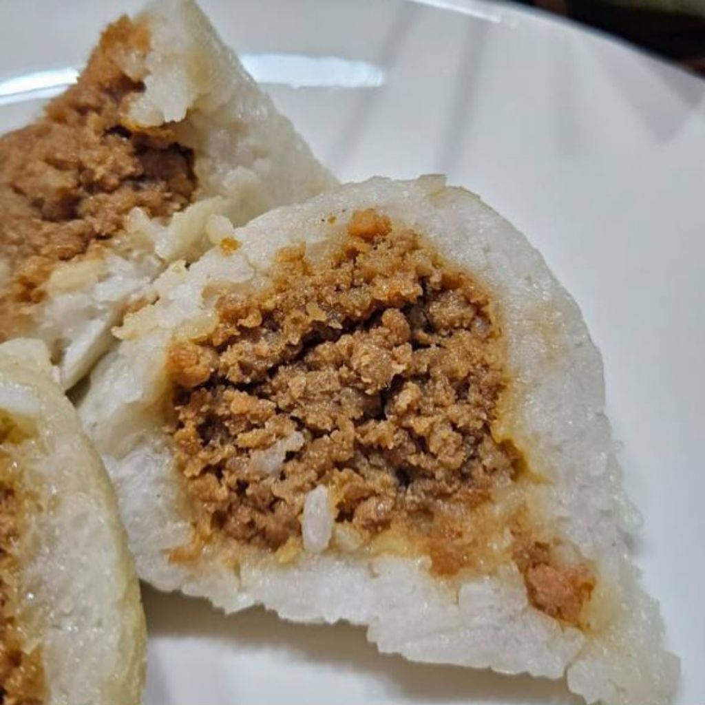 Jual Bakcang Ketan Isi AYAM UDANG Daun Pandan | Enak dan Wangi ...