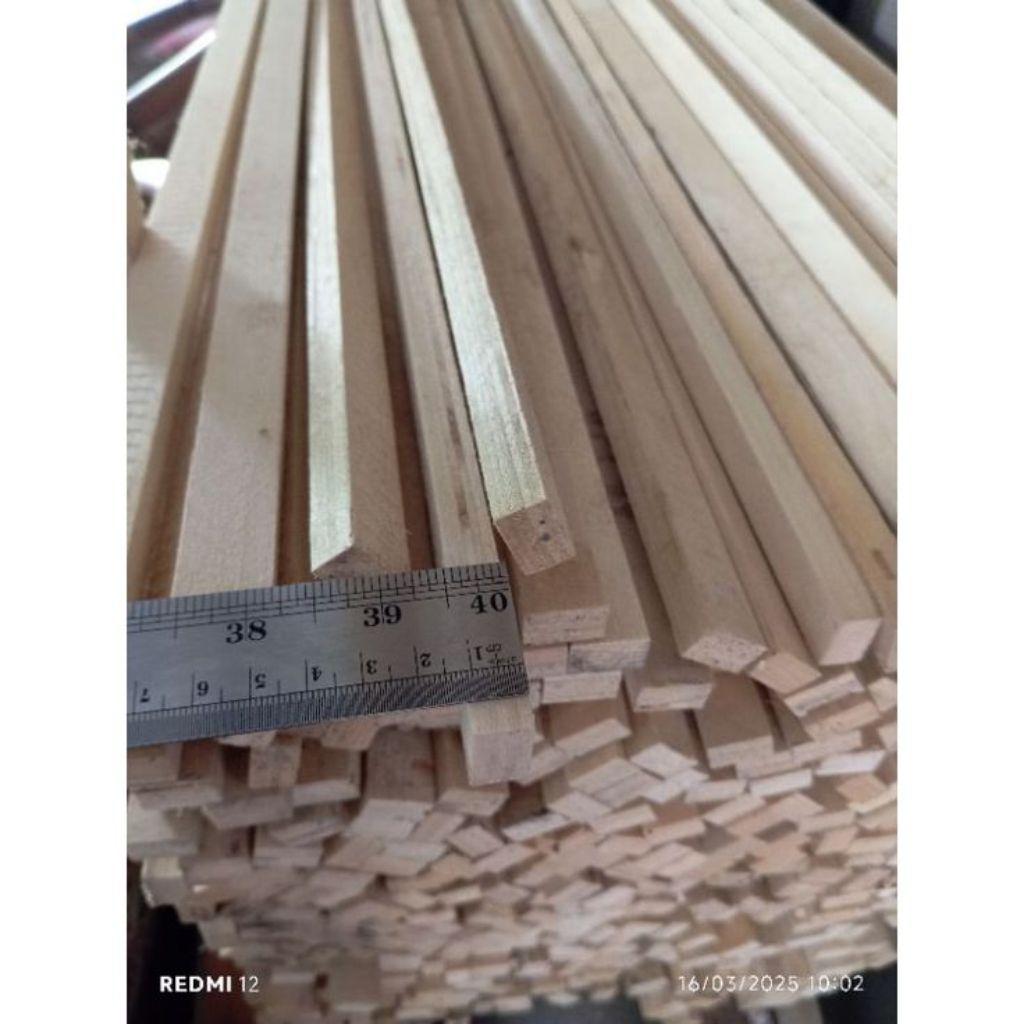 Jual Kayu reng stik 2 X 3 CM PAKET 10BATANG PANJANG 200CM KAYU SUDAH DI ...