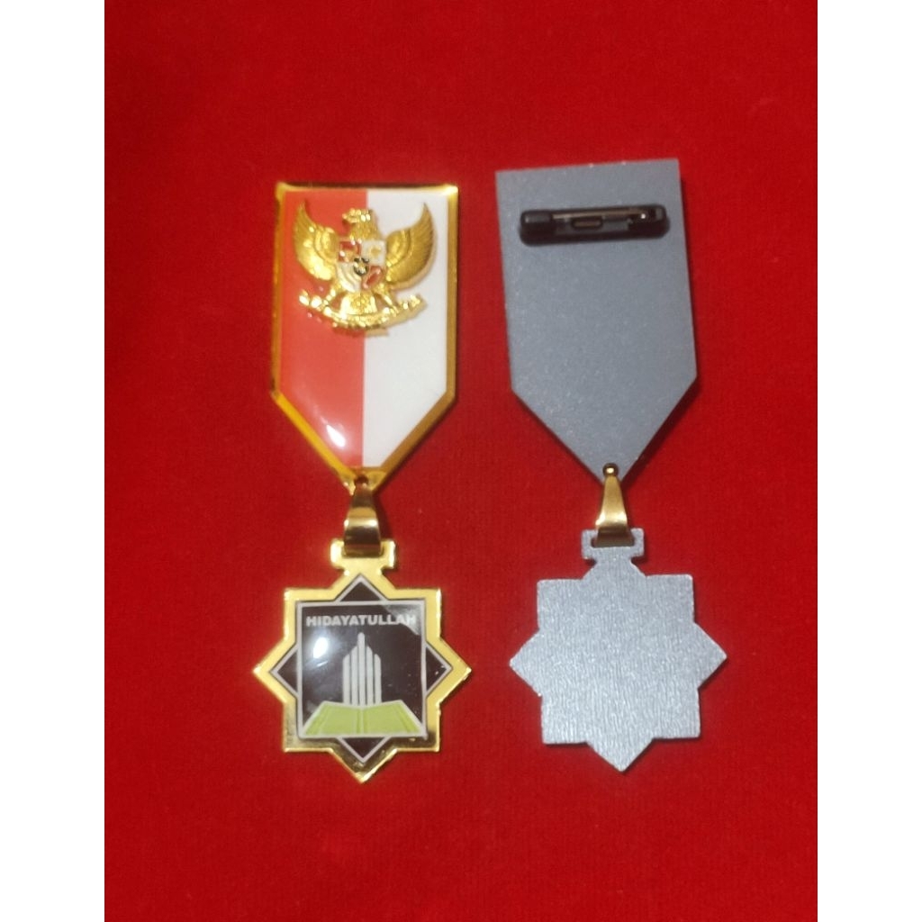 Jual pin Hidayatullah model mendali | Shopee Indonesia