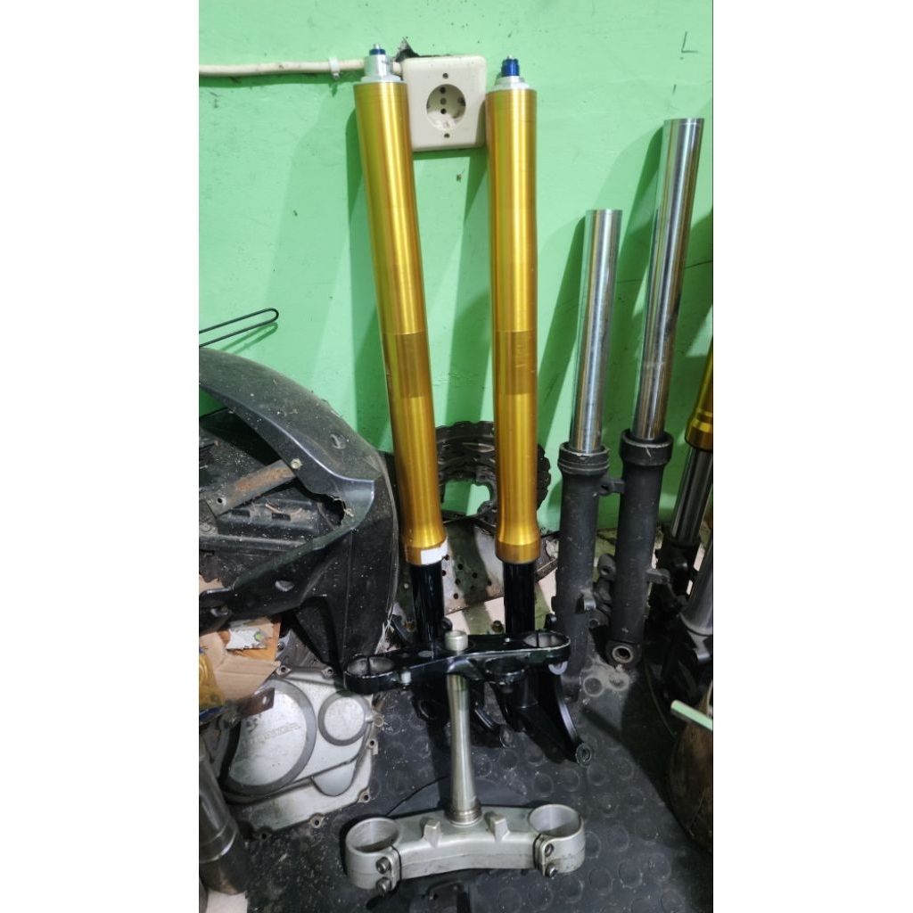 Jual Shock Cb400 shok cb 400 Cbr400 cbr rr limbah moge sock honda ...