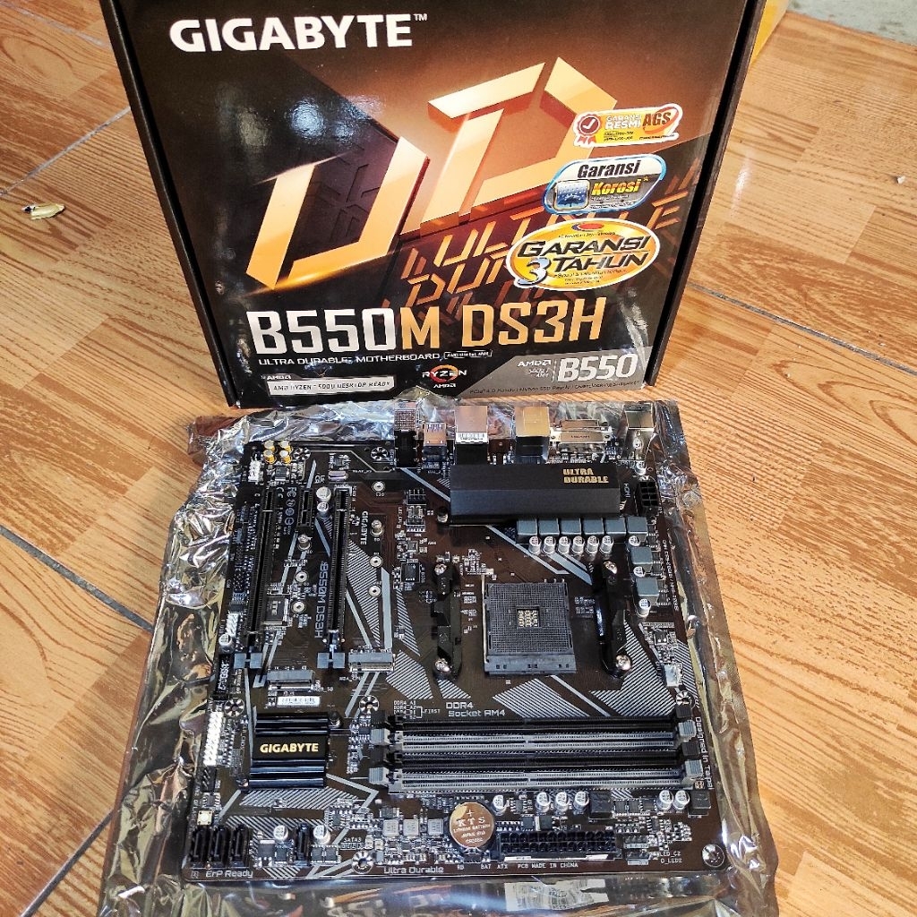 Jual Motherboard Gigabyte B550M DS3H New stok lama | Shopee Indonesia