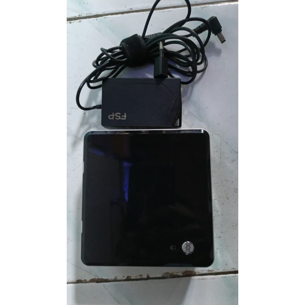 Jual CPU mini intel NUC5CPYH intel caleron3050 windows 10. | Shopee ...