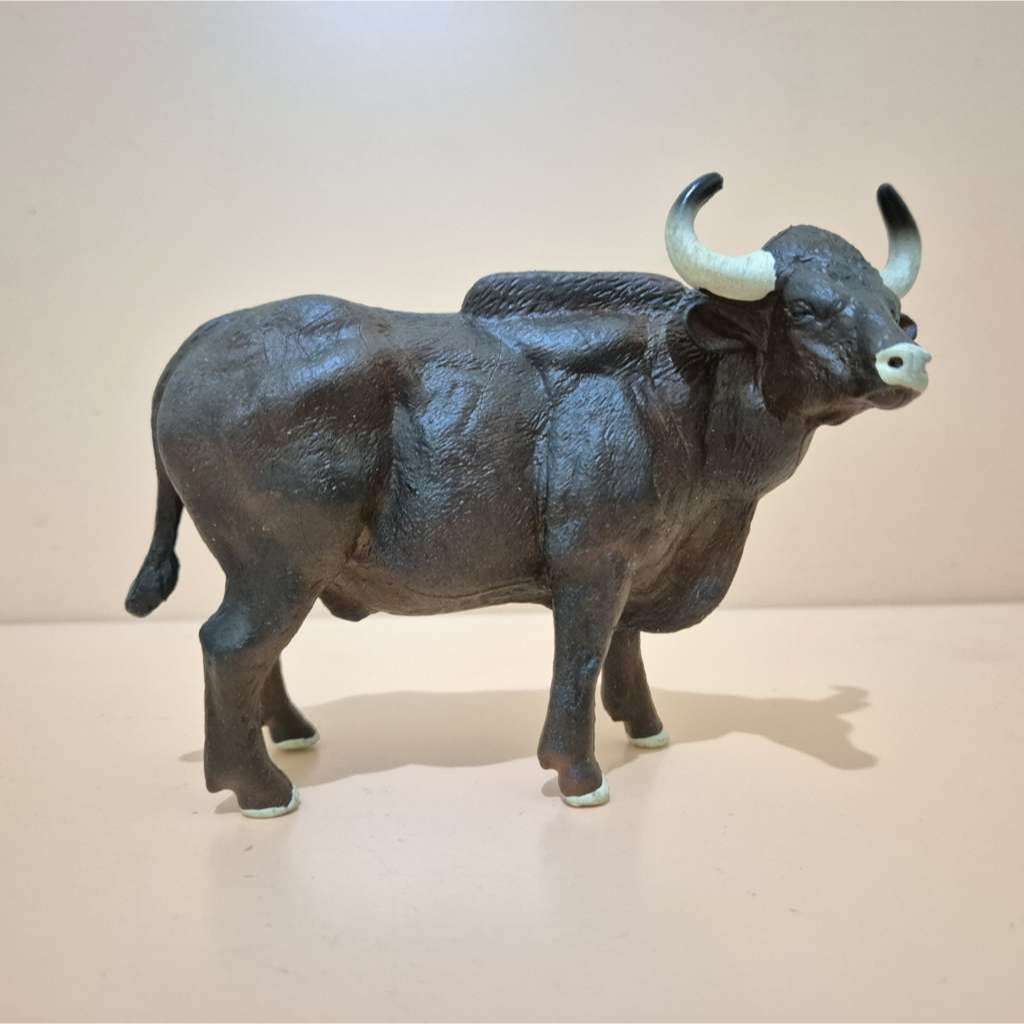 Jual Figur Hewan sapi kerbau seladang gaur bull bertanduk coklat gelap ...