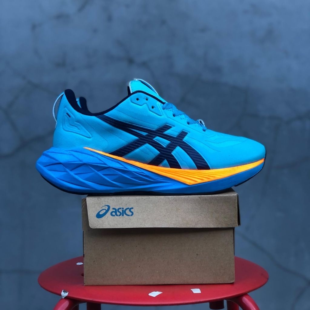 Jual Sepatu Runing Pria Nova Blast 4 Sepatu Olahraga Lari Running Cowo ...