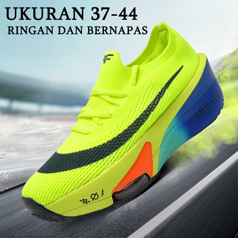 Jual SEPATU LARI PELAT KARBON SEPATU SPORT PRIA WANITA HIJAU PUTIH ...