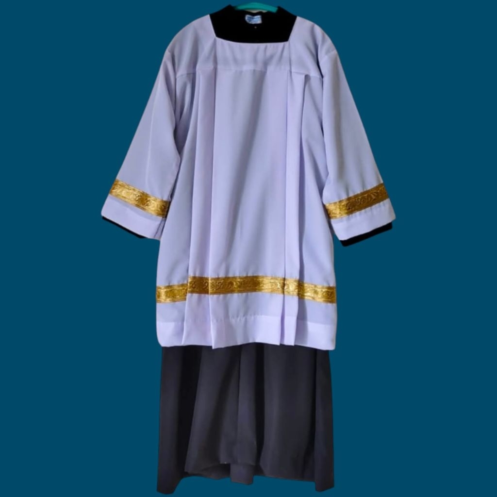 Jual Set Pakaian Misdinar Gereja Katolik/Kasula Pastor Katolik/Kasula ...