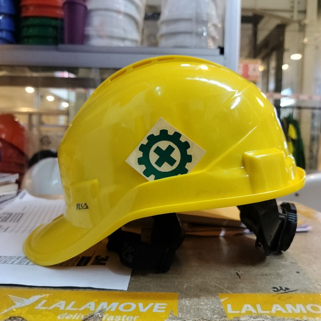 Jual Helm Safety Proyek NSA Vented Fastrak plus Tali Dagu free sticker ...