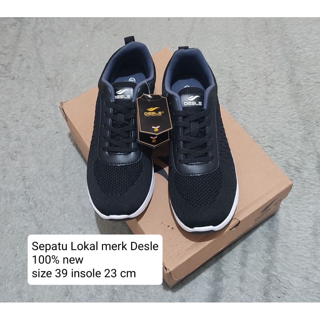 Jual Sepatu Lokal Desle made in Indonesia | Shopee Indonesia