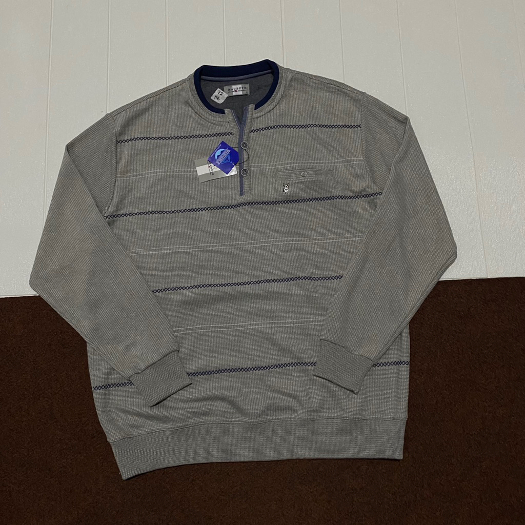 Jual sweater macbeth size L ( masih baru ) | Shopee Indonesia